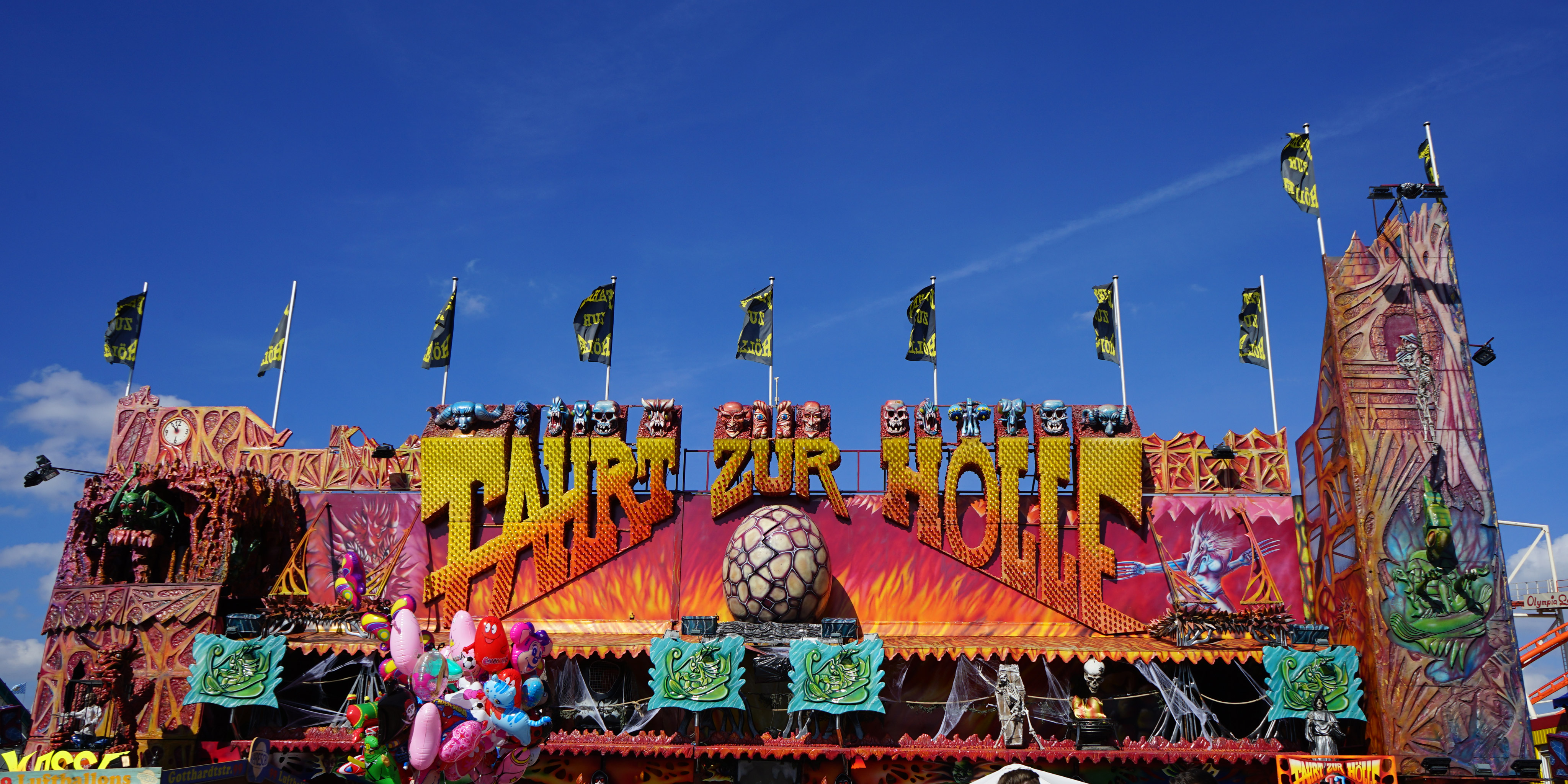 Fahrt zur Hölle - Geisterbahn auf dem Münchner Oktoberfest