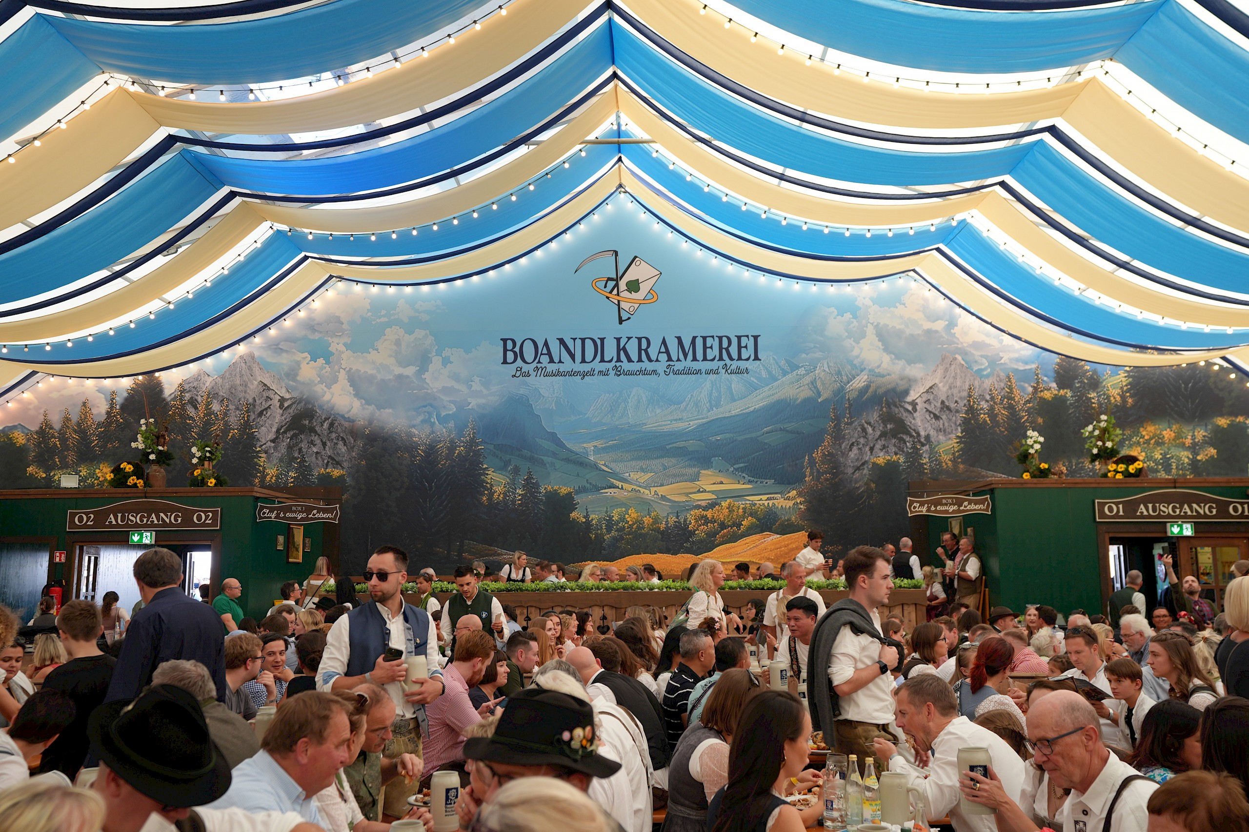 Boandlkramerei - Das Musikantenzelt auf der Oidn Wiesn